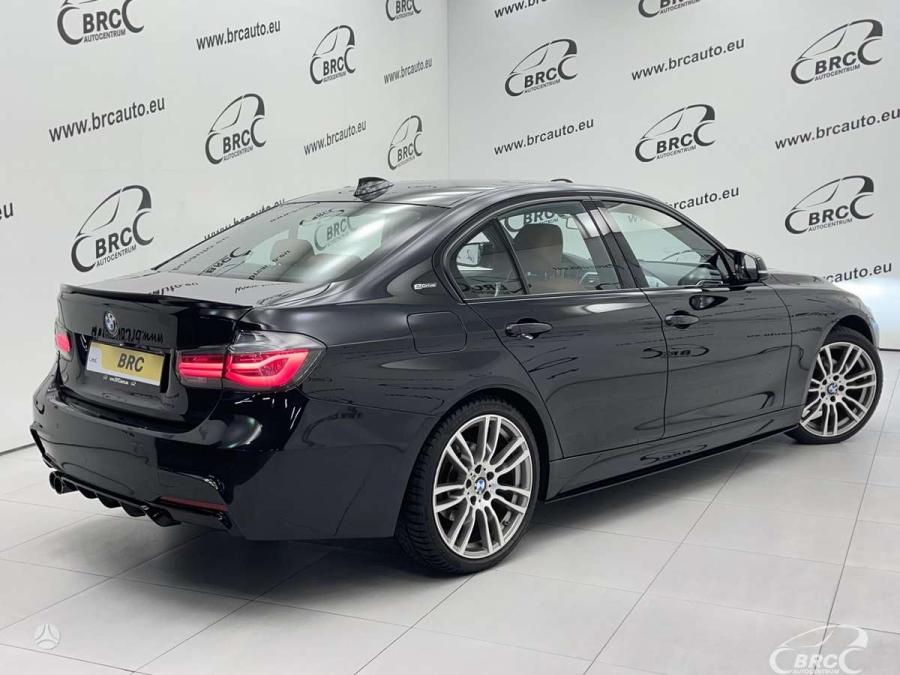 Black BMW 330 2016 in Vilnius, with an engine capacity of 2.00 L and mileage of 210 thousand km for 13900 €, photo 3 on AUTOMOTO.COM.LV