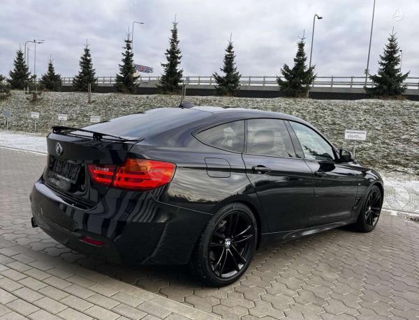 Black BMW 330 2016 in Vilnius, with an engine capacity of 2.99 L and mileage of 200 thousand km for 13700 €, photo 4 on AUTOMOTO.COM.LV