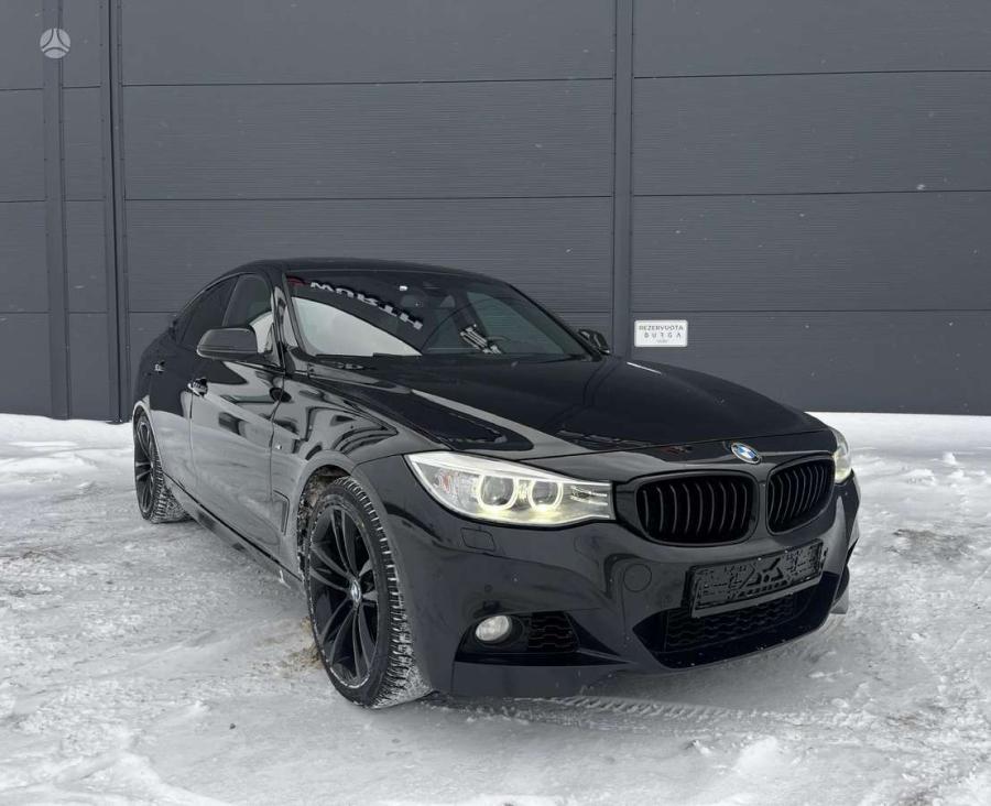 Melns BMW 330 2016 Viļņa, ar dzinēja tilpumu 2.99 L un nobraukumu 200 tūkst. km par 13590 €, foto 2 vietnē AUTOMOTO.COM.LV