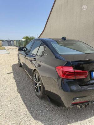Black BMW 330 2016 in Klaipeda, with an engine capacity of 2.00 L and mileage of 250 thousand km for 12500 €, photo 9 on AUTOMOTO.COM.LV