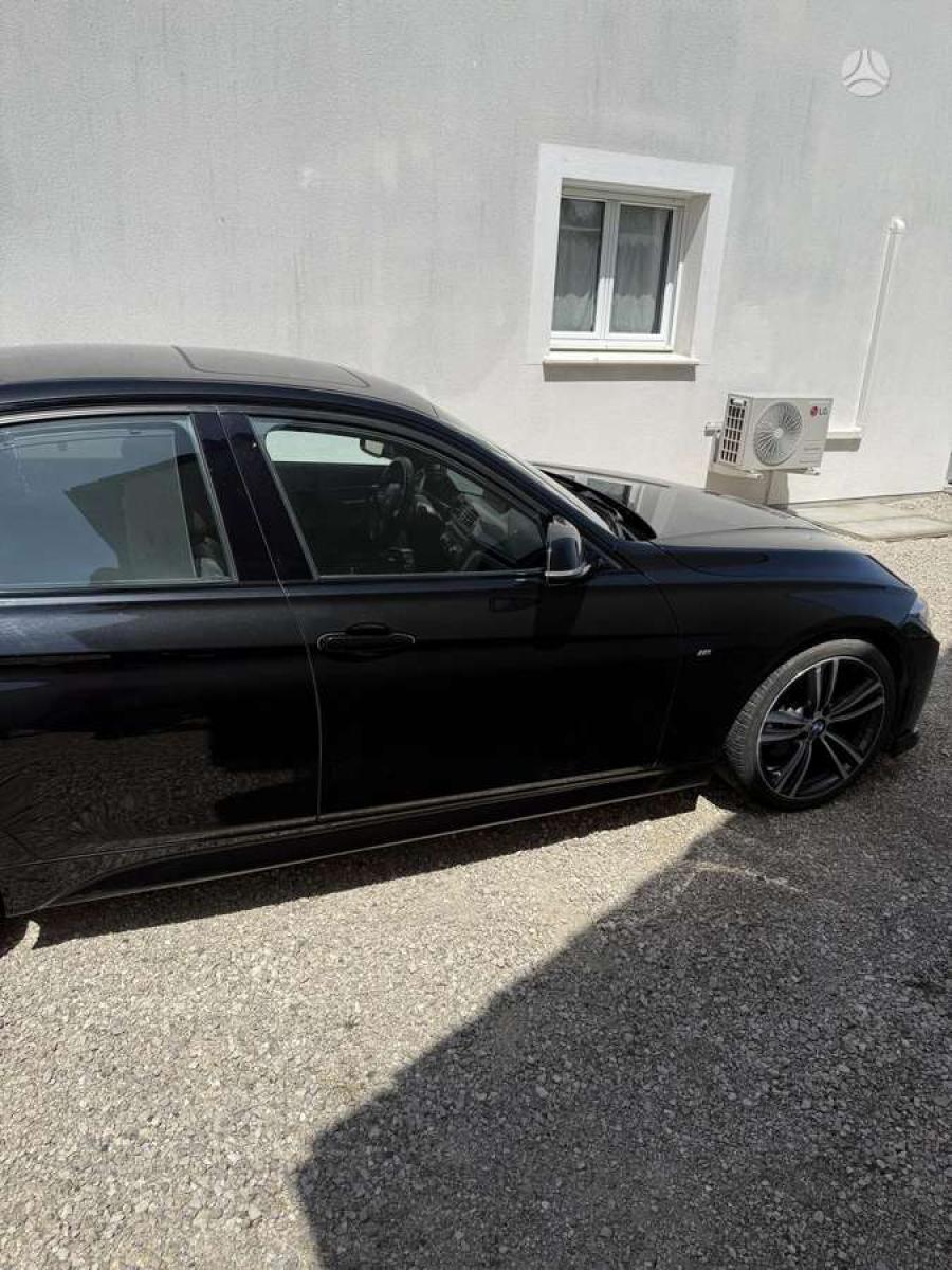 Black BMW 330 2016 in Klaipeda, with an engine capacity of 2.00 L and mileage of 250 thousand km for 12500 €, photo 12 on AUTOMOTO.COM.LV