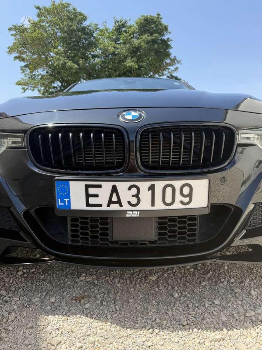Black BMW 330 2016 in Klaipeda, with an engine capacity of 2.00 L and mileage of 250 thousand km for 12500 €, photo 16 on AUTOMOTO.COM.LV