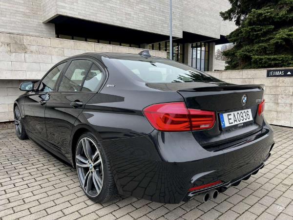 Melns BMW 330 2017 Viļņa, ar dzinēja tilpumu 2.00 L un nobraukumu 260 tūkst. km par 12900 €, foto 7 vietnē AUTOMOTO.COM.LV