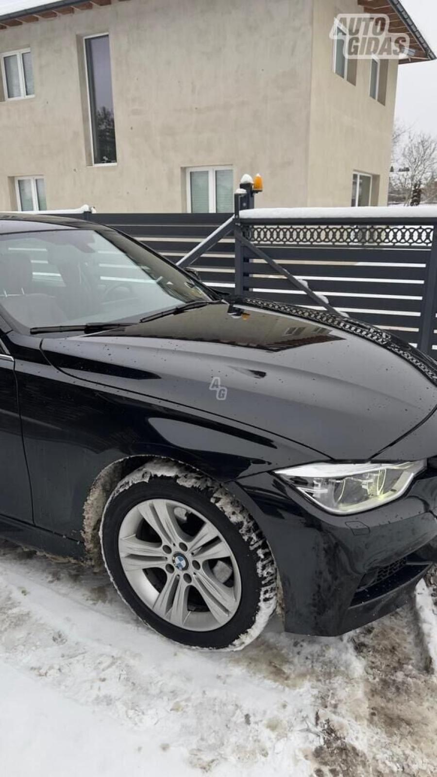 Melns BMW 330 2017 Viļņa, ar dzinēja tilpumu 2.00 L un nobraukumu 234 tūkst. km par 12500 €, foto 4 vietnē AUTOMOTO.COM.LV