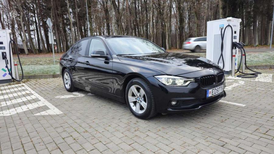 Melns BMW 330 2017 Klaipėda, ar dzinēja tilpumu 2.00 L un nobraukumu 200 tūkst. km par 11999 €, foto 6 vietnē AUTOMOTO.COM.LV
