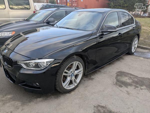 Melns BMW 330 2018 Panevēža, ar dzinēja tilpumu 2.00 L un nobraukumu 100 tūkst. km par 15000 €, foto 2 vietnē AUTOMOTO.COM.LV