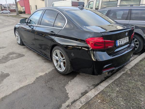 Melns BMW 330 2018 Panevēža, ar dzinēja tilpumu 2.00 L un nobraukumu 100 tūkst. km par 15000 €, foto 5 vietnē AUTOMOTO.COM.LV