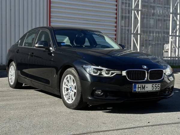 Black BMW 330 2018 in Riga, with an engine capacity of 2.00 L and mileage of 92 thousand km for 18000 €, photo 3 on AUTOMOTO.COM.LV