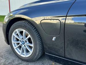 Melns BMW 330 2018 Rīga, ar dzinēja tilpumu 2.00 L un nobraukumu 92 tūkst. km par 18000 €, foto 11 vietnē AUTOMOTO.COM.LV