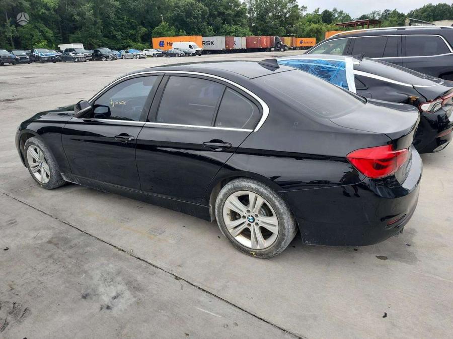 Черный БМВ 330 2018 в Вильнюс, объемом двигателя 2.00 л и пробегом 150 тыс. км за 8500 €, фото 6 на AUTOMOTO.COM.LV
