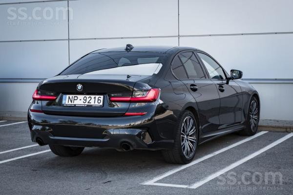 Black BMW 330 2019 in Riga, with an engine capacity of 3.00 L and mileage of 0 thousand km for 26950 €, photo 4 on AUTOMOTO.COM.LV