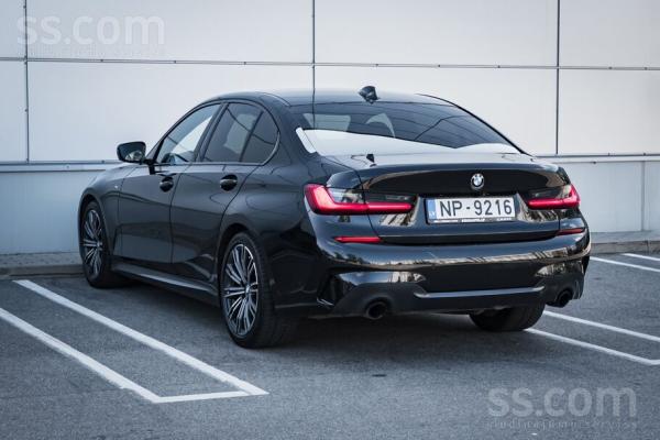 Black BMW 330 2019 in Riga, with an engine capacity of 3.00 L and mileage of 0 thousand km for 26950 €, photo 6 on AUTOMOTO.COM.LV