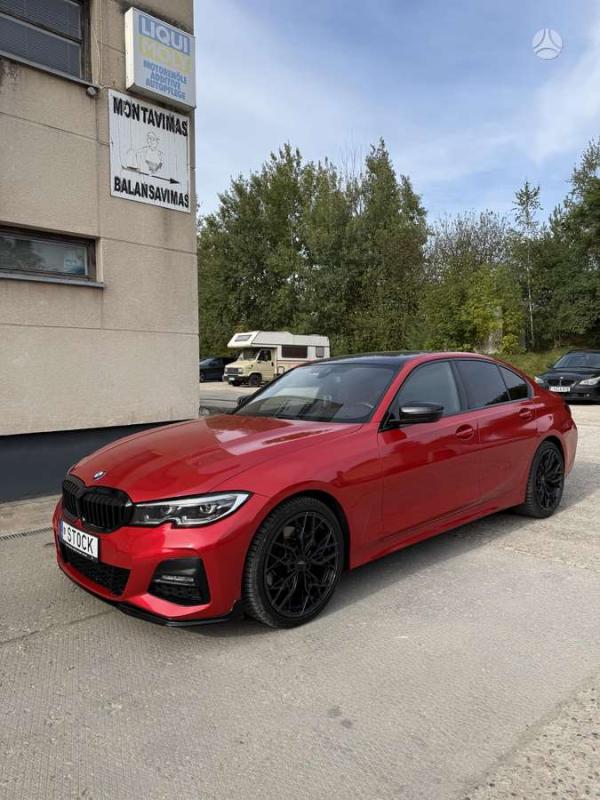 Black BMW 330 2019 in Kaunas, with an engine capacity of 2.00 L and mileage of 153 thousand km for 28000 €, photo 1 on AUTOMOTO.COM.LV