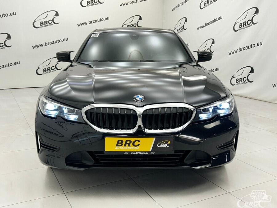 Black BMW 330 2019 in Avizieniai, with an engine capacity of 2.00 L and mileage of 104 thousand km for 22900 €, photo 28 on AUTOMOTO.COM.LV