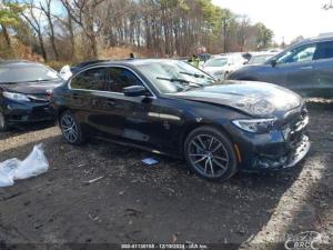 Black BMW 330 2019 in Avizieniai, with an engine capacity of 2.00 L and mileage of 104 thousand km for 22900 €, photo 33 on AUTOMOTO.COM.LV