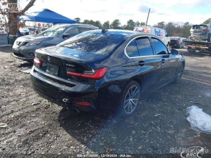 Black BMW 330 2019 in Avizieniai, with an engine capacity of 2.00 L and mileage of 104 thousand km for 22900 €, photo 36 on AUTOMOTO.COM.LV