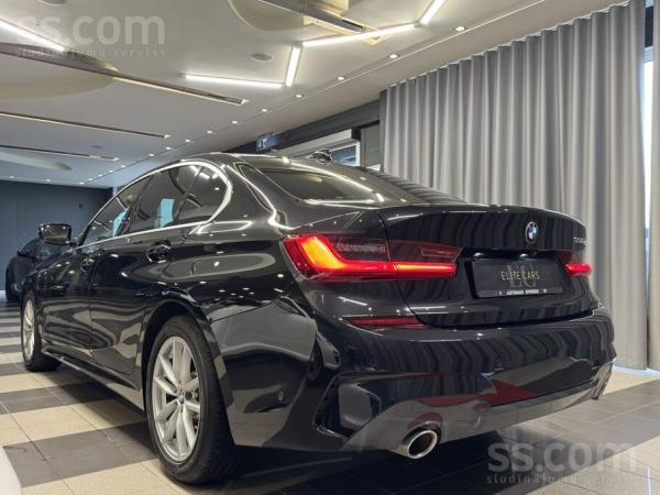 Black BMW 330 2019 in Riga, with an engine capacity of 2.00 L and mileage of 98 thousand km for 26995 €, photo 4 on AUTOMOTO.COM.LV