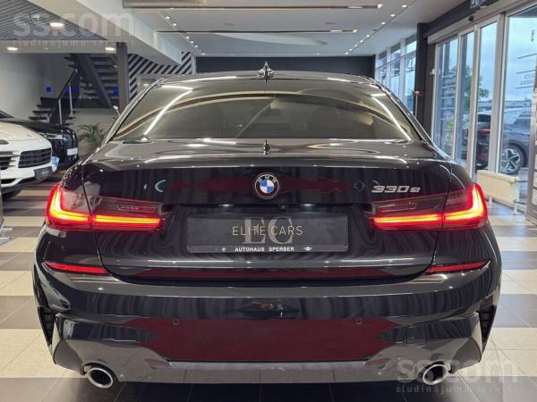 Black BMW 330 2019 in Riga, with an engine capacity of 2.00 L and mileage of 98 thousand km for 26995 €, photo 10 on AUTOMOTO.COM.LV