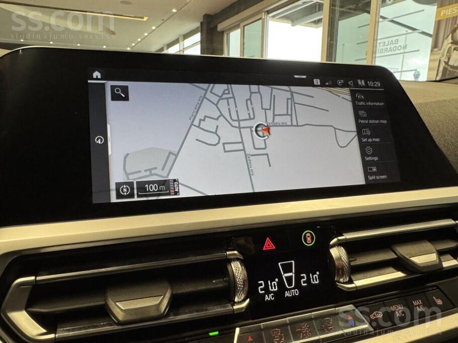 Black BMW 330 2019 in Riga, with an engine capacity of 2.00 L and mileage of 98 thousand km for 26995 €, photo 31 on AUTOMOTO.COM.LV