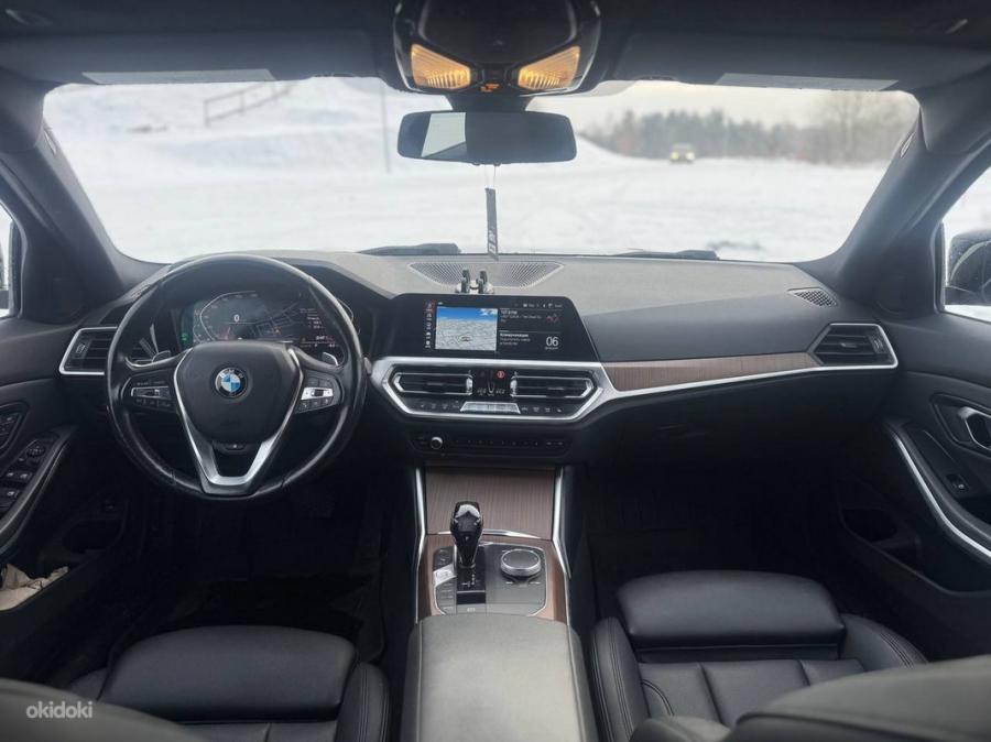 Melns BMW 330 2019 Narva, ar dzinēja tilpumu 2.00 L un nobraukumu 137 tūkst. km par 20990 €, foto 24 vietnē AUTOMOTO.COM.LV