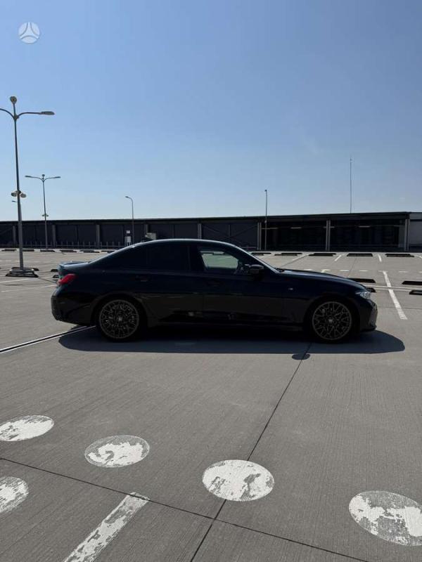 Black BMW 330 2019 in Kaunas, with an engine capacity of 2.00 L and mileage of 55 thousand km for 30700 €, photo 4 on AUTOMOTO.COM.LV
