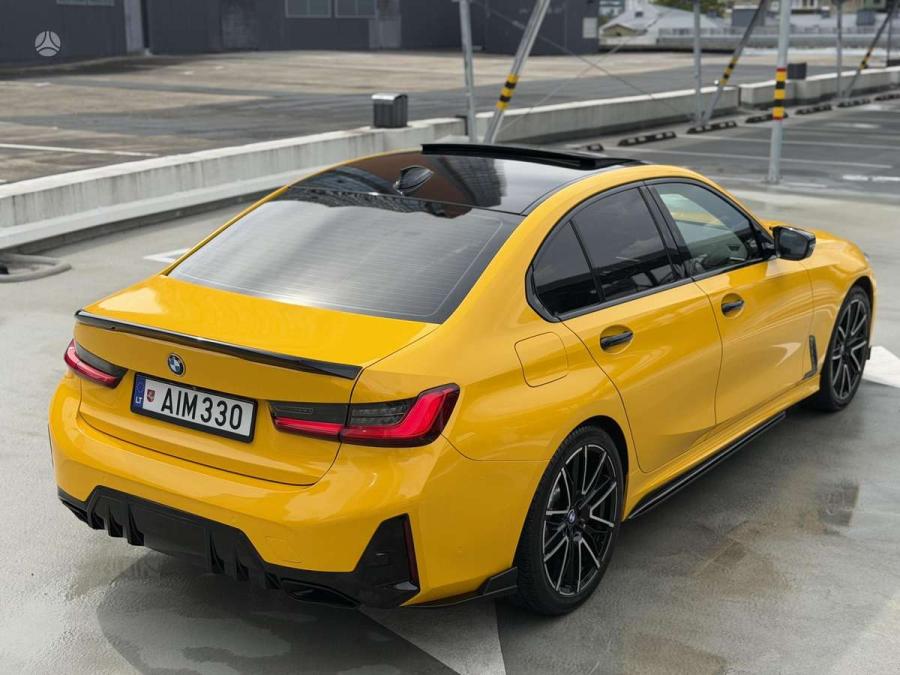 Black BMW 330 2019 in Vilnius, with an engine capacity of 2.00 L and mileage of 56 thousand km for 27600 €, photo 21 on AUTOMOTO.COM.LV
