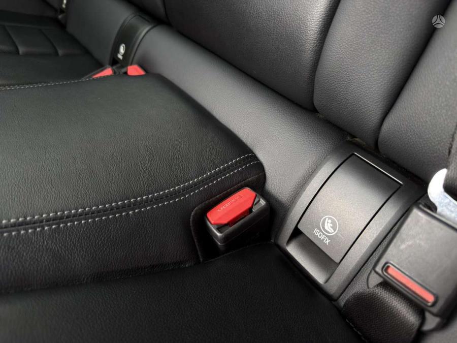 Black BMW 330 2019 in Vilnius, with an engine capacity of 2.00 L and mileage of 56 thousand km for 27600 €, photo 48 on AUTOMOTO.COM.LV