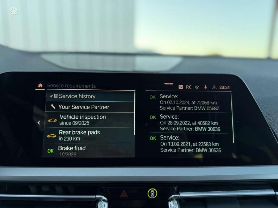 Black BMW 330 2019 in Kaunas, with an engine capacity of 2.00 L and mileage of 85 thousand km for 16300 €, photo 14 on AUTOMOTO.COM.LV