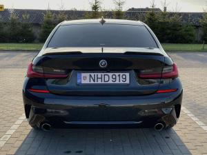 Black BMW 330 2019 in Kaunas, with an engine capacity of 2.00 L and mileage of 100 thousand km for 27300 €, photo 5 on AUTOMOTO.COM.LV