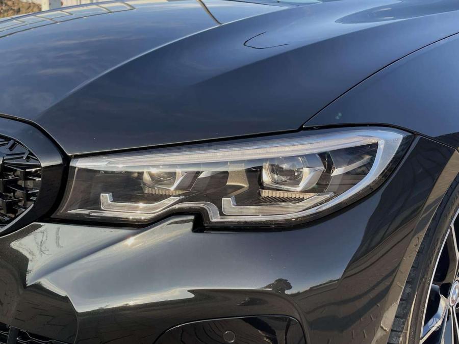 Black BMW 330 2019 in Kaunas, with an engine capacity of 2.00 L and mileage of 100 thousand km for 27300 €, photo 7 on AUTOMOTO.COM.LV