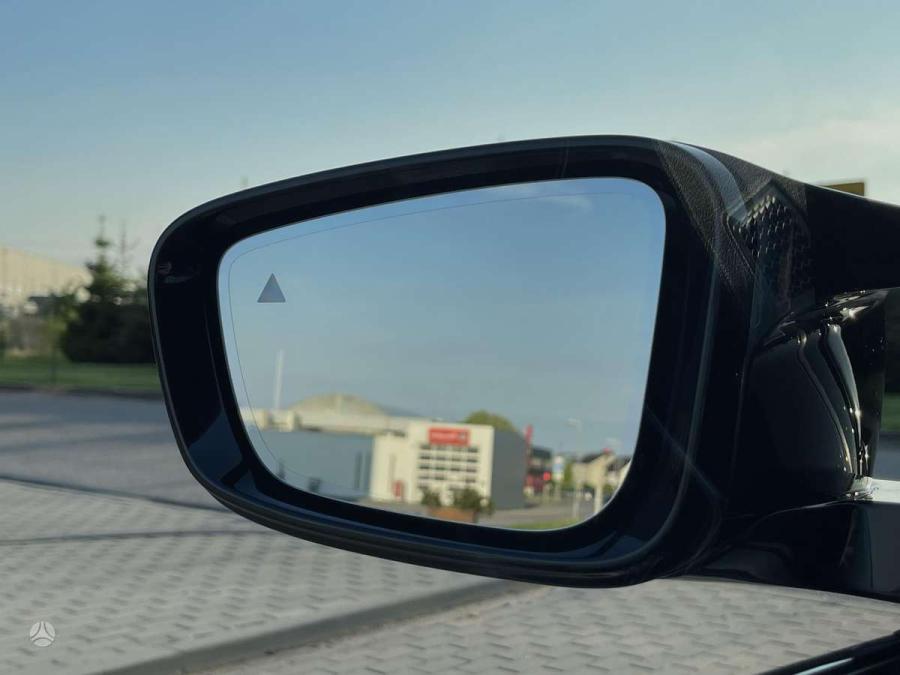 Black BMW 330 2019 in Kaunas, with an engine capacity of 2.00 L and mileage of 100 thousand km for 27300 €, photo 19 on AUTOMOTO.COM.LV