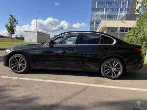 Melns BMW 330 2019 Viļņa, ar dzinēja tilpumu 2.00 L un nobraukumu 106 tūkst. km par 20400 €, foto 6 vietnē AUTOMOTO.COM.LV