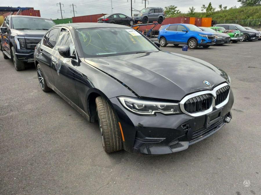 Melns BMW 330 2019 Klaipėda, ar dzinēja tilpumu 2.00 L un nobraukumu 130 tūkst. km par 9800 €, foto 3 vietnē AUTOMOTO.COM.LV