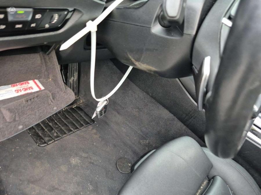 Melns BMW 330 2019 Klaipėda, ar dzinēja tilpumu 2.00 L un nobraukumu 130 tūkst. km par 9800 €, foto 17 vietnē AUTOMOTO.COM.LV