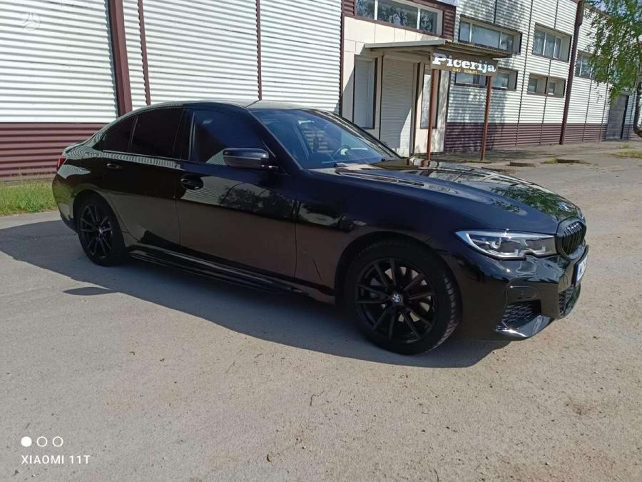 Black BMW 330 2020 in Mazeikiai, with an engine capacity of 2.00 L and mileage of 73 thousand km for 25000 €, photo 6 on AUTOMOTO.COM.LV