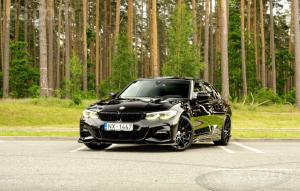 Black BMW 330 2020 in Riga, with an engine capacity of 2.00 L and mileage of 88 thousand km for 29990 €, photo  on AUTOMOTO.COM.LV
