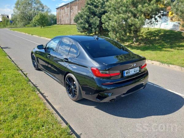 Black BMW 330 2020 in Ogre, with an engine capacity of 3.00 L and mileage of 78 thousand km for 36000 €, photo 3 on AUTOMOTO.COM.LV