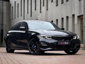 Melns BMW 330 2020 Rīga, ar dzinēja tilpumu 2.00 L un nobraukumu 149 tūkst. km par 24300 €, foto  vietnē AUTOMOTO.COM.LV
