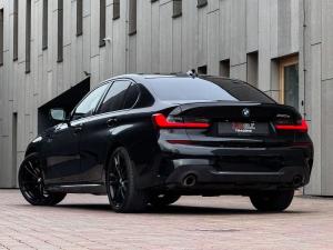 Melns BMW 330 2020 Rīga, ar dzinēja tilpumu 2.00 L un nobraukumu 149 tūkst. km par 24300 €, foto 3 vietnē AUTOMOTO.COM.LV