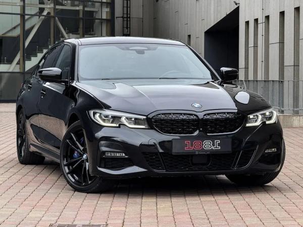 Black BMW 330 2020 in Riga, with an engine capacity of 2.00 L and mileage of 149 thousand km for 24300 €, photo 5 on AUTOMOTO.COM.LV
