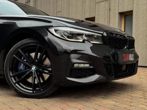 Melns BMW 330 2020 Rīga, ar dzinēja tilpumu 2.00 L un nobraukumu 149 tūkst. km par 24300 €, foto 23 vietnē AUTOMOTO.COM.LV