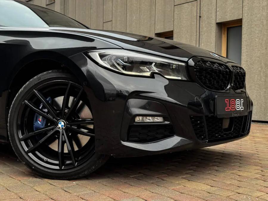 Melns BMW 330 2020 Rīga, ar dzinēja tilpumu 2.00 L un nobraukumu 149 tūkst. km par 24300 €, foto 23 vietnē AUTOMOTO.COM.LV