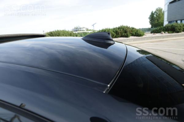 Black BMW 330 2020 in Riga, with an engine capacity of 2.00 L and mileage of 98 thousand km for 31700 €, photo 6 on AUTOMOTO.COM.LV
