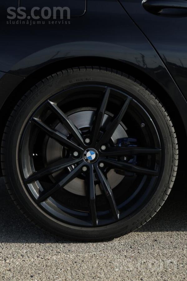 Black BMW 330 2020 in Riga, with an engine capacity of 2.00 L and mileage of 98 thousand km for 31700 €, photo 7 on AUTOMOTO.COM.LV