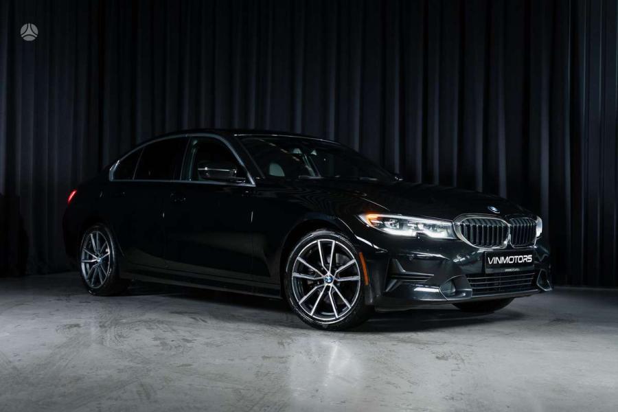 Black BMW 330 2020 in Vilnius, with an engine capacity of 2.00 L and mileage of 113 thousand km for 21999 €, photo 4 on AUTOMOTO.COM.LV