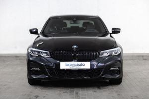 Melns BMW 330 2021 Viļņa, ar dzinēja tilpumu 2.00 L un nobraukumu 84 tūkst. km par 34552 €, foto 2 vietnē AUTOMOTO.COM.LV