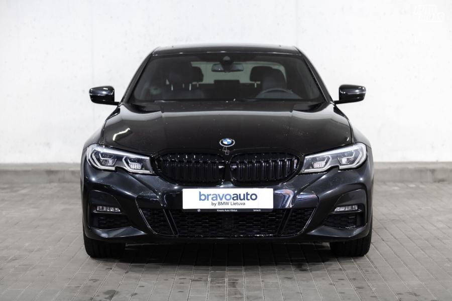 Melns BMW 330 2021 Viļņa, ar dzinēja tilpumu 2.00 L un nobraukumu 84 tūkst. km par 34552 €, foto 2 vietnē AUTOMOTO.COM.LV