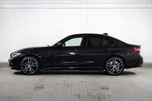 Melns BMW 330 2021 Viļņa, ar dzinēja tilpumu 2.00 L un nobraukumu 84 tūkst. km par 34552 €, foto 4 vietnē AUTOMOTO.COM.LV