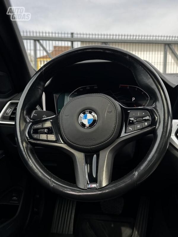 Black BMW 330 2021 in Klaipeda, with an engine capacity of 2.00 L and mileage of 108 thousand km for 24999 €, photo 9 on AUTOMOTO.COM.LV