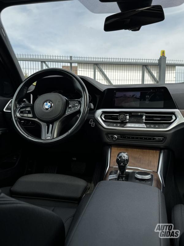 Black BMW 330 2021 in Klaipeda, with an engine capacity of 2.00 L and mileage of 108 thousand km for 24999 €, photo 10 on AUTOMOTO.COM.LV